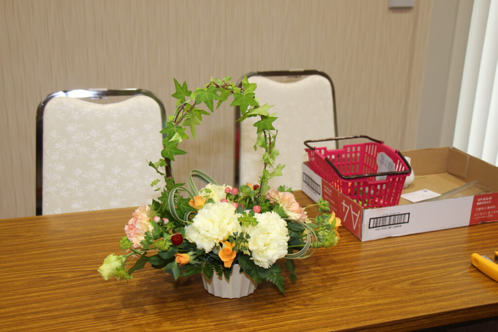 フラワーアレンジメント教室を開催致しました | 長浜葬祭ソニアホール
